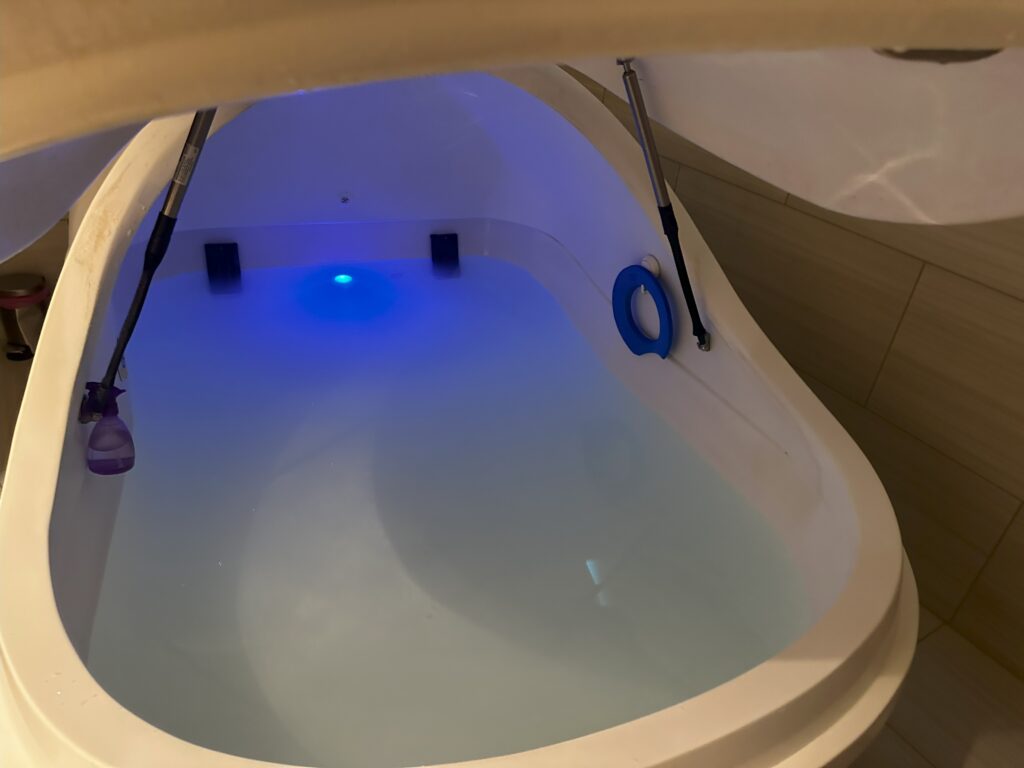 Time to floatTime to float all of my aches and thoughts away | Horangee ...